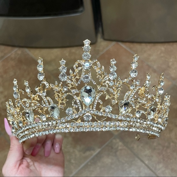 Accessories | Gold Gothic Style Tiara | Poshmark